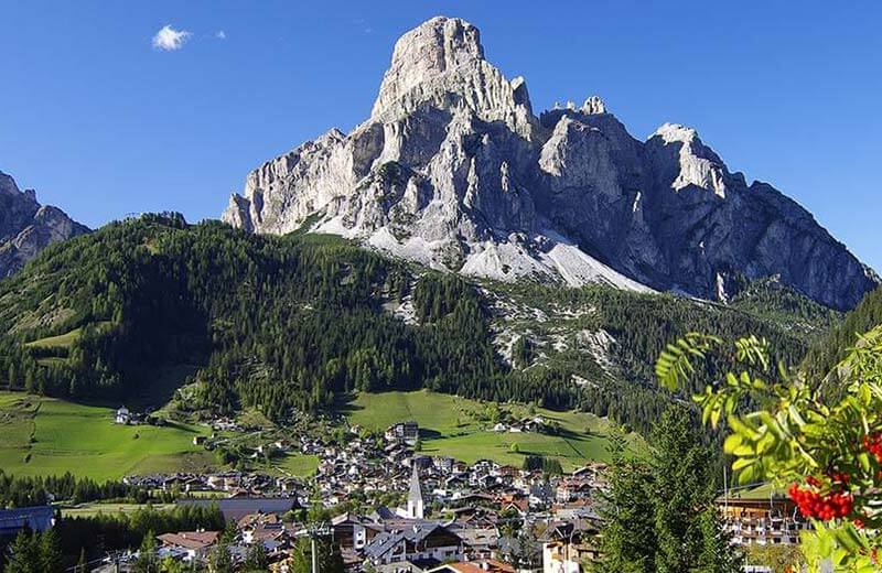 Panorama a 360° di Corvara in Alta Badia in Val Pusteria